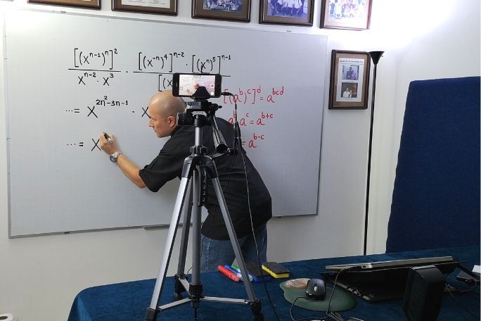 Julioprofe dicta la clase con el mayor número de espectadores en ...