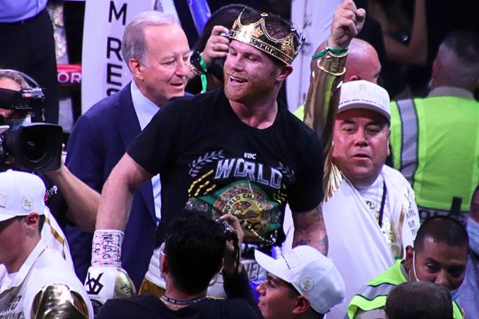 Leyenda del boxeo Canelo Álvarez regresa a México más fuerte que nunca ...