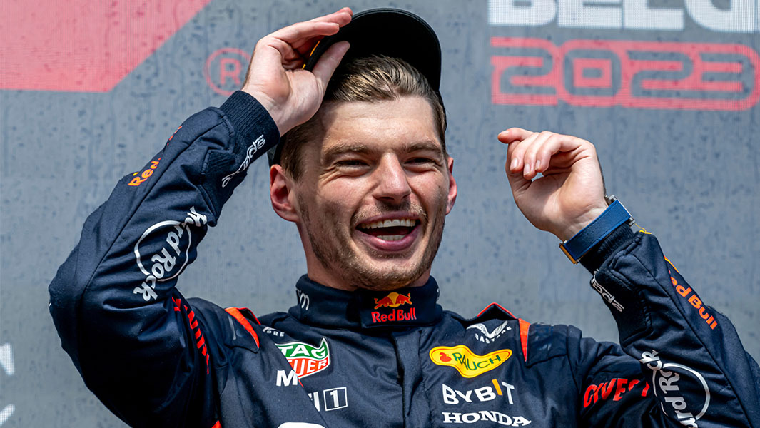 Un imparable Verstappen gana su décima carrera consecutiva y rompe el récord de Vettel ...