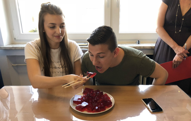 Most jelly (jello) fed to another person with chopsticks in 30 seconds ...