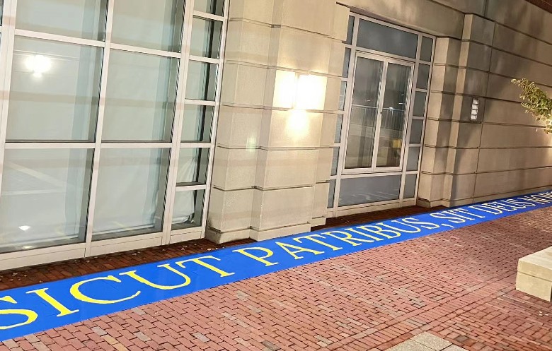 Largest LEGO® brick sentence | Guinness World Records