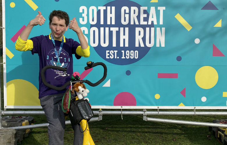 Fastest 10 km on a seated tri-wheeled walking bike | Guinness World Records