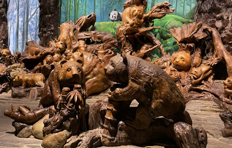 Largest root carving museum | Guinness World Records