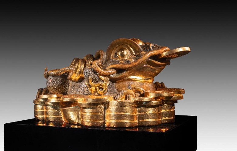Largest ceramic sculpture of a mythical creature (supported) | Guinness ...