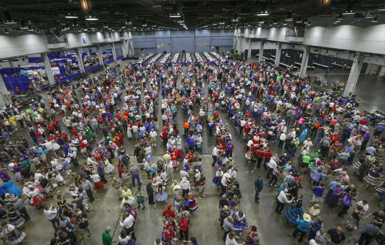 Largest square dance | Guinness World Records