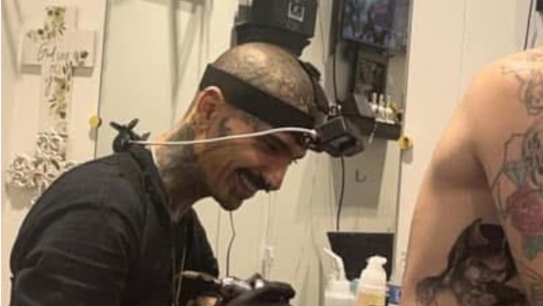 Longest tattoo session | Guinness World Records